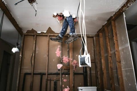 Managing Construction Work Site Hazards - SafetyCheck